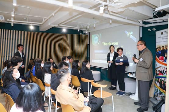 Professor Qihao Weng delivered a presentation at The Hong Kong Jockey ...