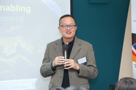 Professor Qihao Weng delivered a presentation at The Hong Kong Jockey ...
